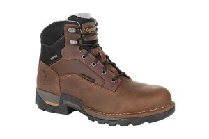 Farm Storehouse: 6 Rugged Farm Boots To Try On - Hobby Farms