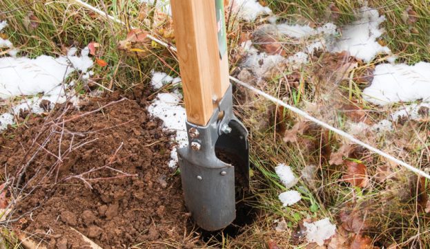 Digging A Posthole for Fencing That Stands The Test – Hobby Farms