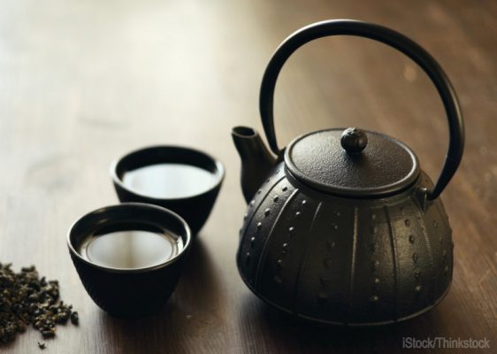 4 Cast Iron Kitchen Accessories - Hobby Farms