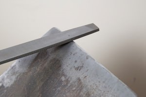 Garden In Front: Sharpen Your Digging Tools By Hand - Hobby Farms