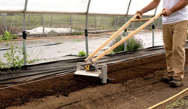 4 Hand Tools That Can Benefit Your Farm - Hobby Farms
