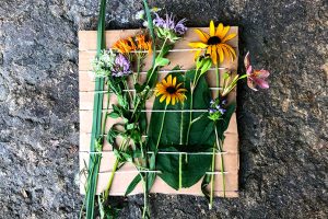 Make Decorative Looms Using Wildflowers - Hobby Farms